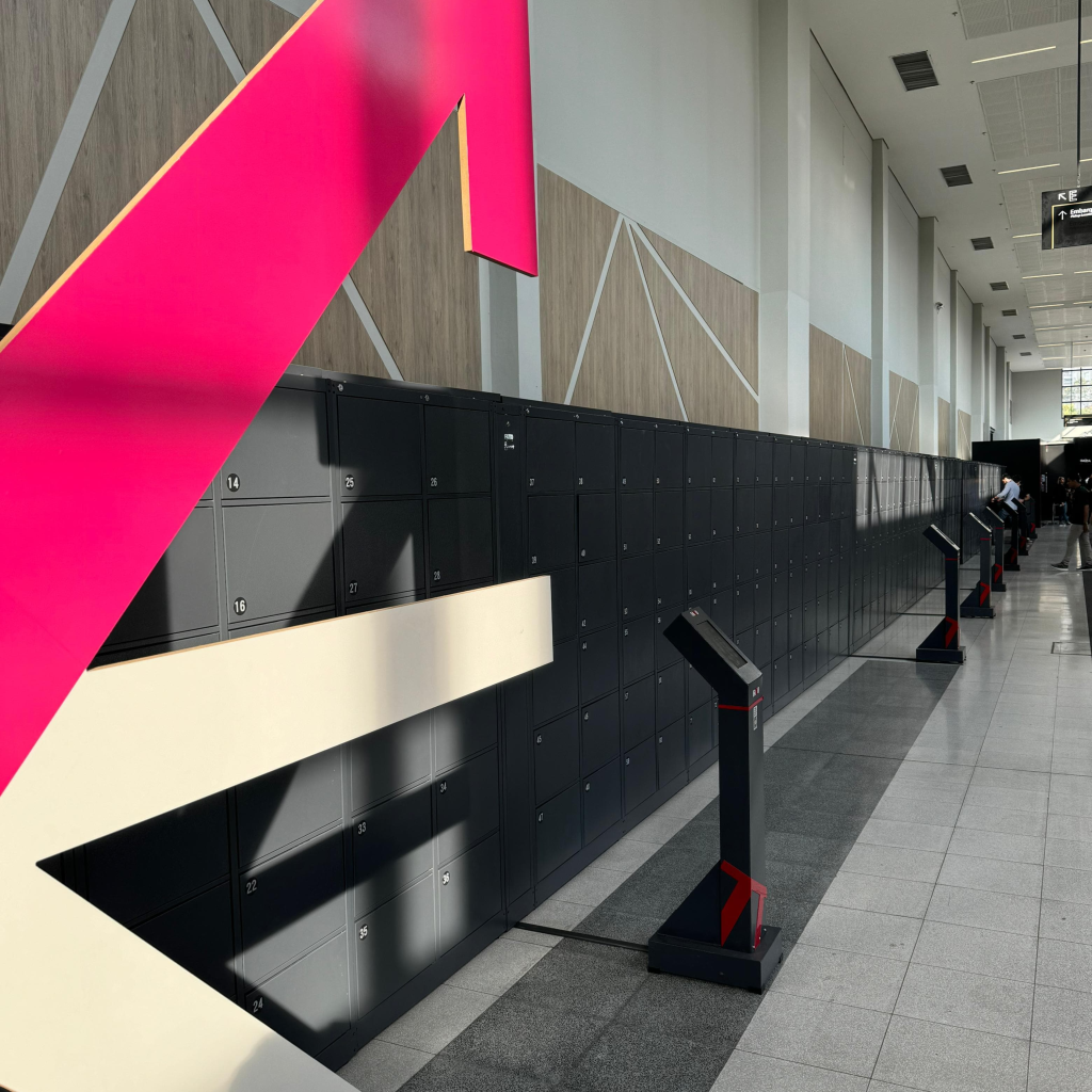 Home - Fatto Smart Lockers